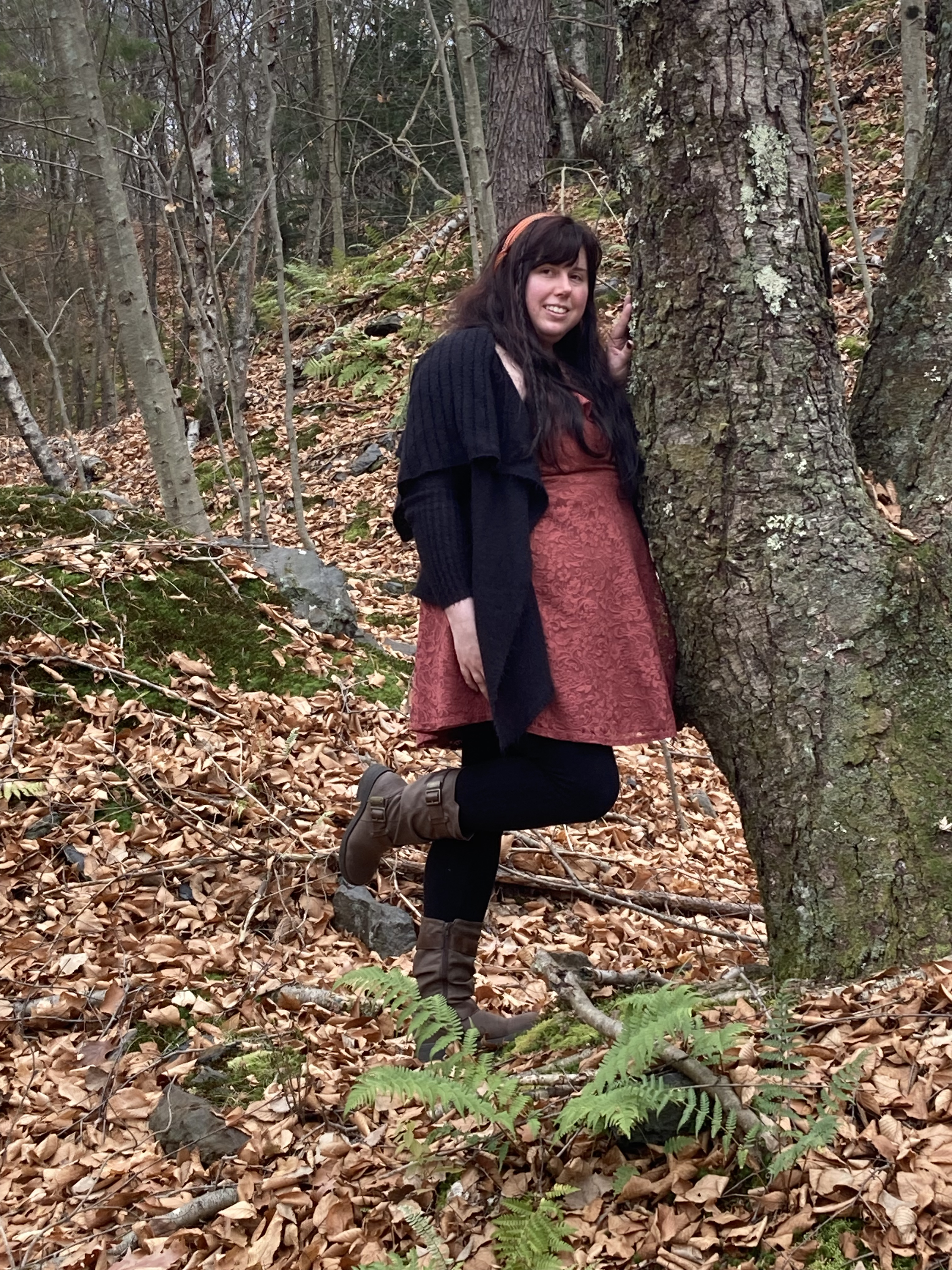 Crunching Leaves and Mulled Cider: A Poem – White Rose of Avalon