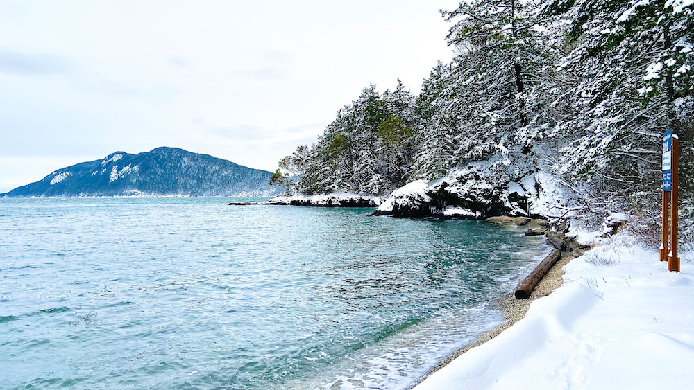 Snowflakes and the Isle of Glass: A Poem – White Rose of Avalon